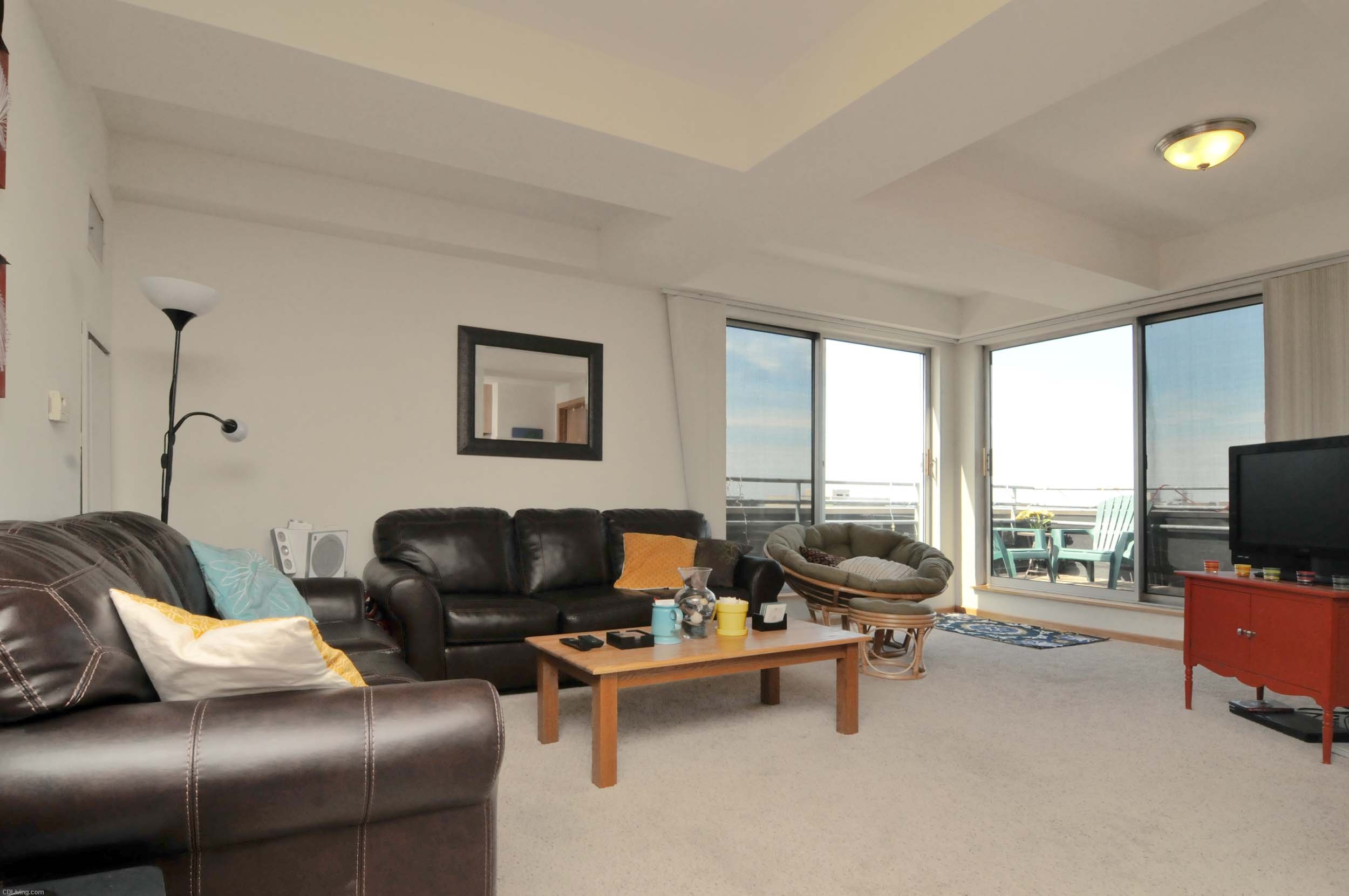The Embassy Apartments | Madison Campus & Downtown Apartments
