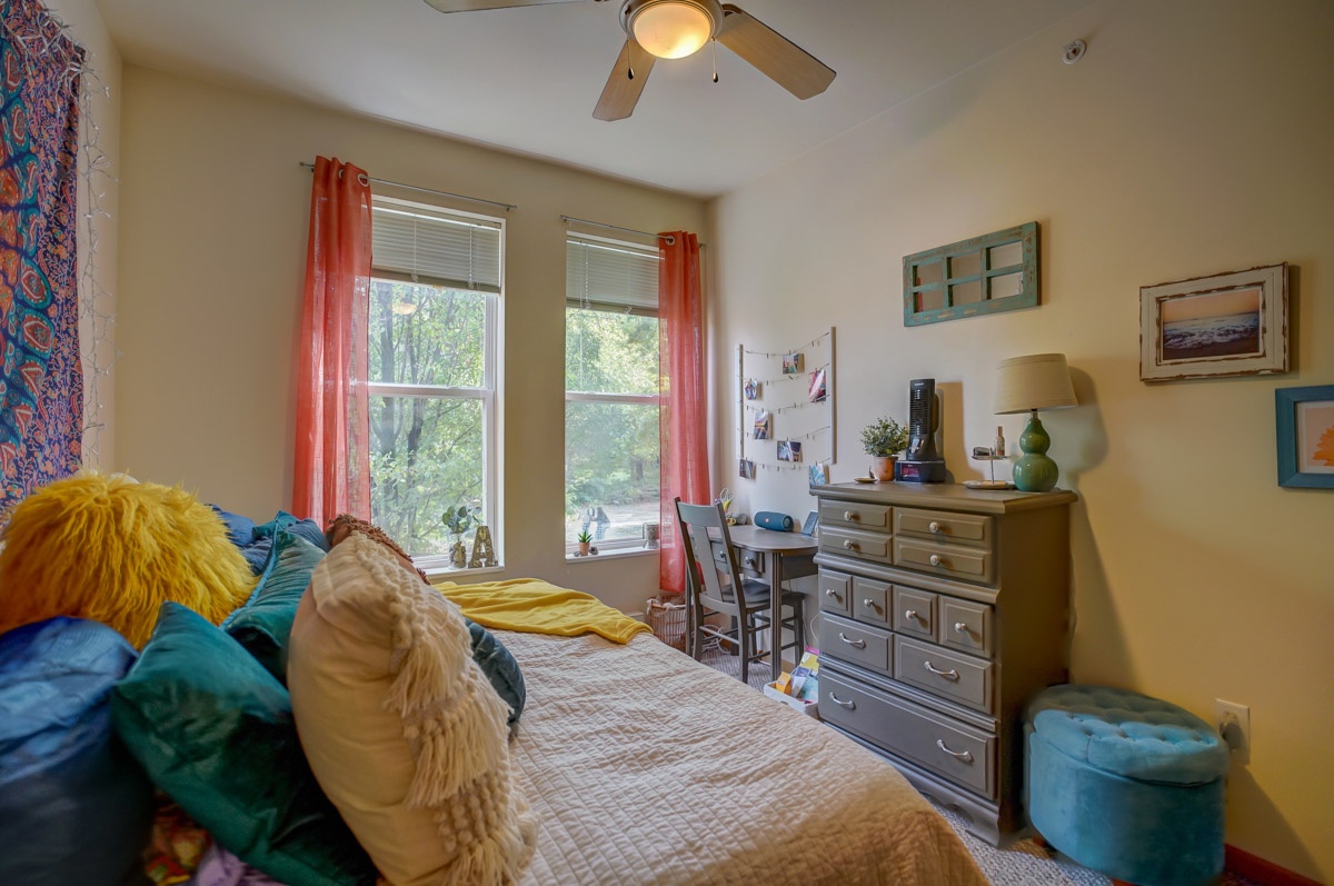 Old University Place Apartments | Madison Campus & Downtown Apartments