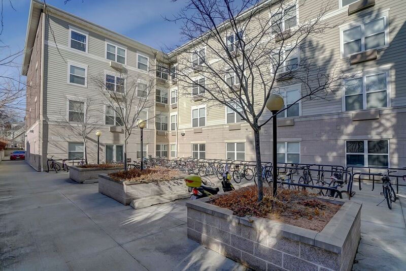 Old University Place Apartments | Madison Campus & Downtown Apartments