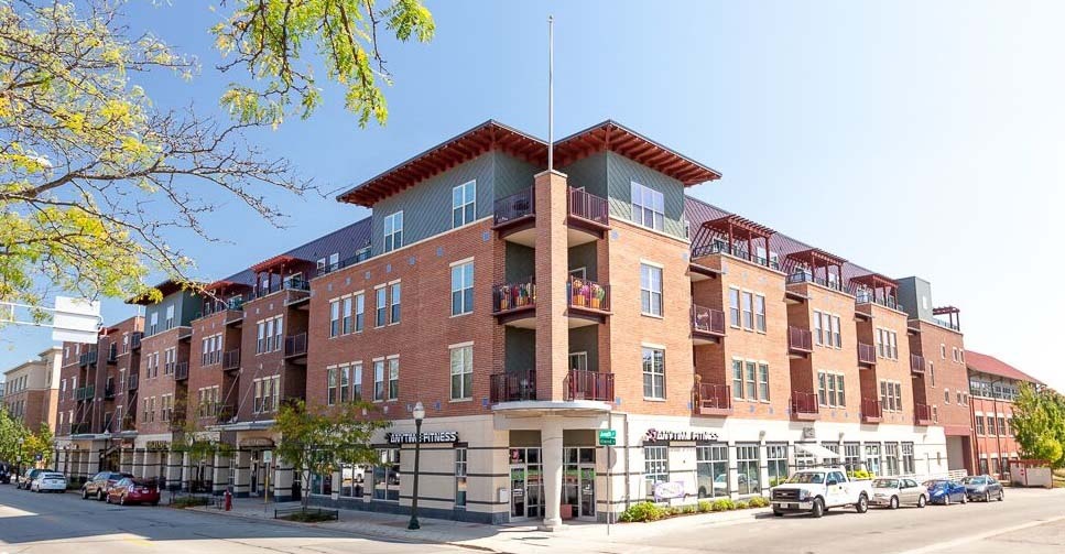University Row Apartments | Madison Campus & Downtown Apartments